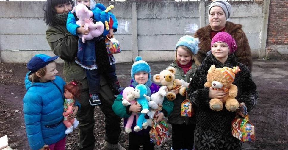 Авдеевским «принцессам» привезли гору подарков: появились фото. Новини ...